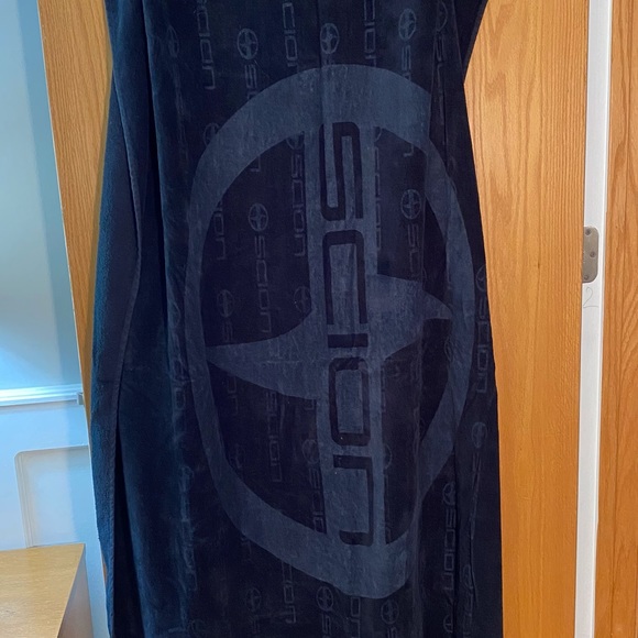 Bath | Scion Beach Towel | Poshmark